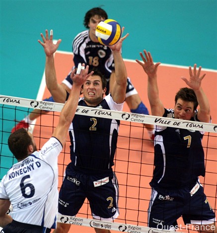 Le Paris Volley s'est fait surprendre | PLACES POUR TOUS